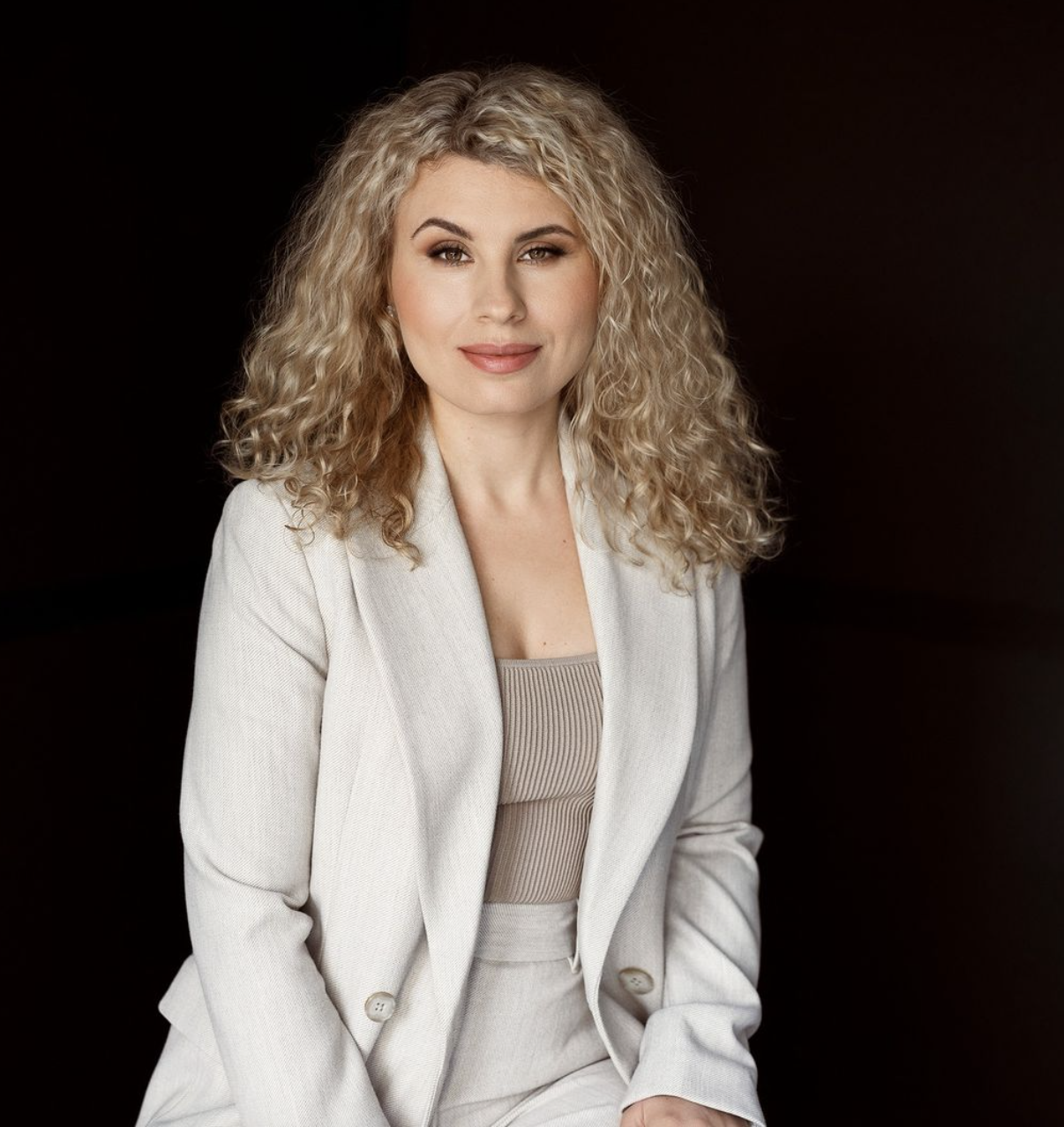 Alisa Donnelly - Kelly Fry Team